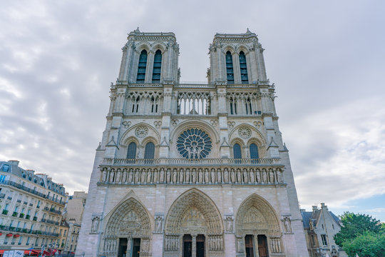 ノートルダム Images – Browse 793 Stock Photos, Vectors, and Video | Adobe Stock