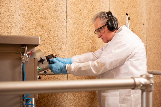 Ballistic Laboratory Images – HD & 4K Photos Free to Download | PikWizard
