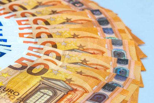 Funfhundert bilder – Bläddra bland 5 stockfoton, vektorer och videor ...