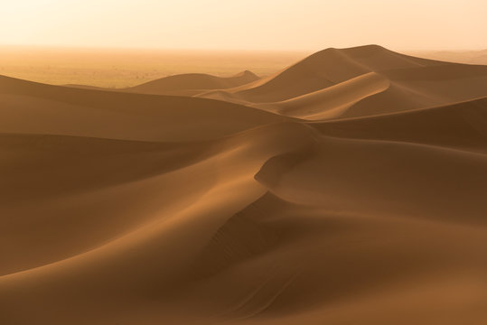 Chegaga Bilder – Durchsuchen 239 Archivfotos, Vektorgrafiken und Videos ...