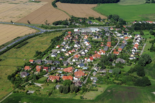 Umland Bilder – Durchsuchen 2,106 Archivfotos, Vektorgrafiken und ...