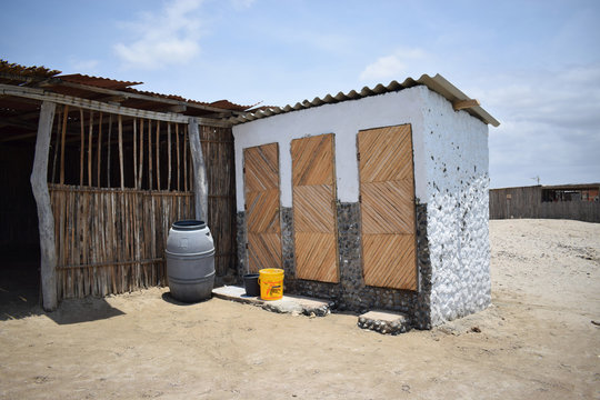 Excusado Images – Browse 7 Stock Photos, Vectors, and Video | Adobe Stock