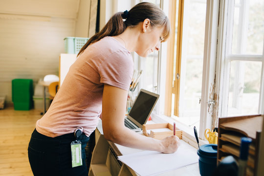 Ausweispapier Bilder – Durchsuchen 24,307 Archivfotos, Vektorgrafiken ...