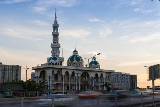 「Surau」の画像 - 147 件の Stock 写真、ベクターおよびビデオ | Adobe Stock