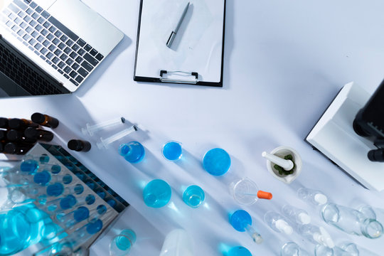 Lab Table Top View Images – Browse 7,040 Stock Photos, Vectors, and ...