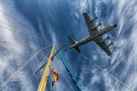 รูปภาพFour-Engine – เลือกดูภาพถ่ายสต็อก เวกเตอร์ และวิดีโอ582 | Adobe Stock