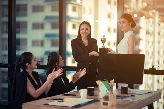 323,346 BESTE Belohnen BILDER, STOCK-FOTOS & -VEKTORGRAFIKEN | Adobe Stock