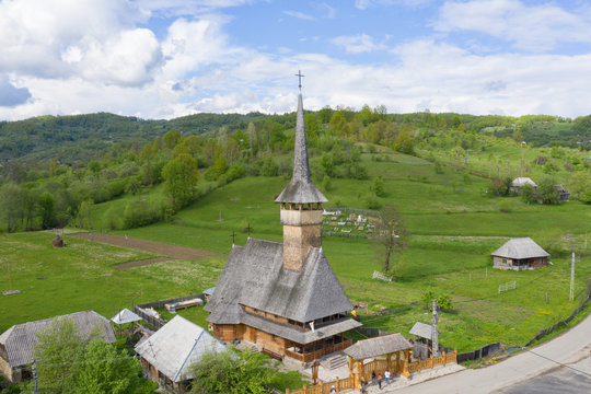 Birsana bilder – Bläddra bland 591 stockfoton, vektorer och videor ...