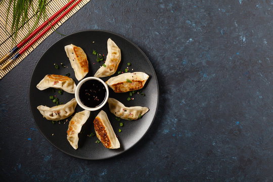 Gyoza Bilder – Durchsuchen 30,233 Archivfotos, Vektorgrafiken und ...