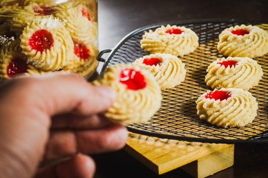 รูปภาพBiskut – เลือกดูภาพถ่ายสต็อก เวกเตอร์ และวิดีโอ352 | Adobe Stock