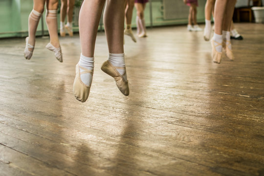 รูปภาพExercitation – เลือกดูภาพถ่ายสต็อก เวกเตอร์ และวิดีโอ920 | Adobe ...