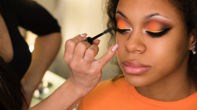 Makeup Artist African Images – Browse 3,269 Stock Photos, Vectors, and ...