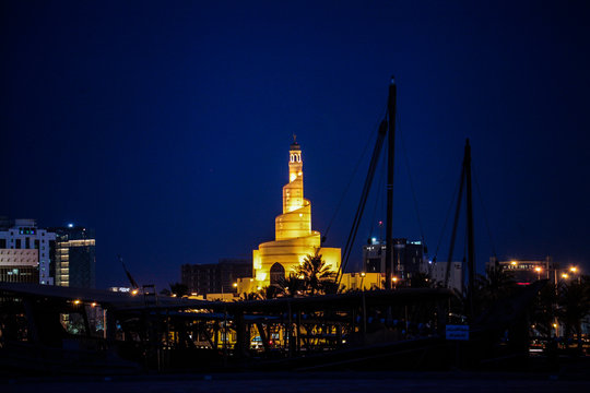 「Fanar」の画像 - 390 件の Stock 写真、ベクターおよびビデオ | Adobe Stock