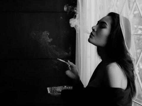 Cigar.lingerie Bilder – Durchsuchen 987 Archivfotos, Vektorgrafiken und ...