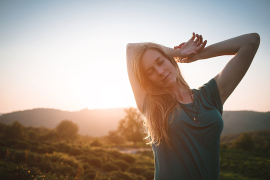 Carefree Images – Browse 1,710,550 Stock Photos, Vectors, and Video ...