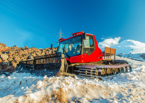 Ratrack Bilder – Durchsuchen 896 Archivfotos, Vektorgrafiken und Videos ...