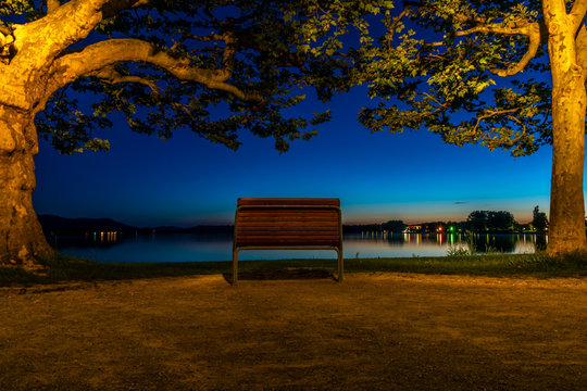 「Abendlichter」の写真素材 | 61件の無料イラスト画像 | Adobe Stock