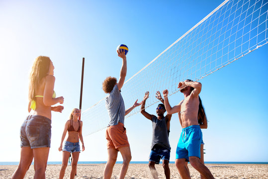 Beach Volley Images Browse 27 849 Stock Photos Vectors and Video Adobe Stock
