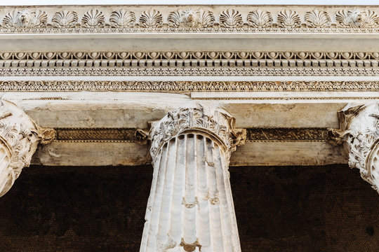 「Entablature」の画像 - 2,185 件の Stock 写真、ベクターおよびビデオ | Adobe Stock