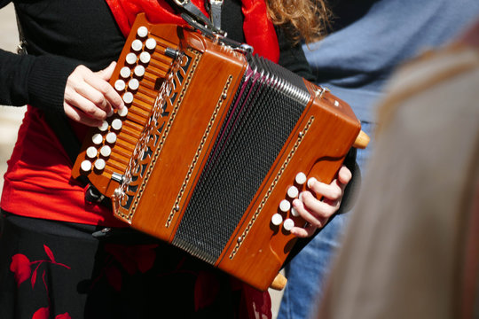 รูปภาพPizzica – เลือกดูภาพถ่ายสต็อก เวกเตอร์ และวิดีโอ455 | Adobe Stock