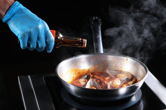 รูปภาพFlamb – เลือกดูภาพถ่ายสต็อก เวกเตอร์ และวิดีโอ107 | Adobe Stock