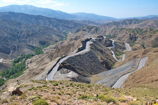 Tizi-N-Tichka Imagens – Procure 283 fotos, vetores e vídeos | Adobe Stock