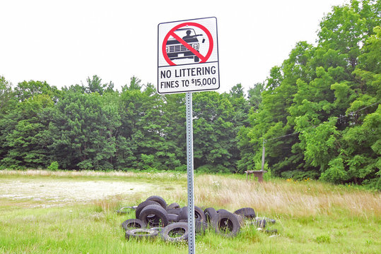 Littering Fine Sign