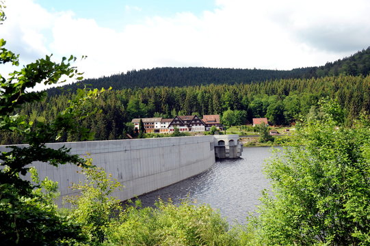 Flussdamm Bilder – Durchsuchen 207,755 Archivfotos, Vektorgrafiken und ...