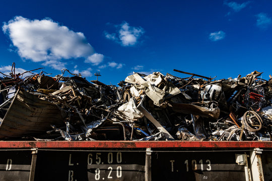รูปภาพSchrottpresse – เลือกดูภาพถ่ายสต็อก เวกเตอร์ และวิดีโอ149 | Adobe ...