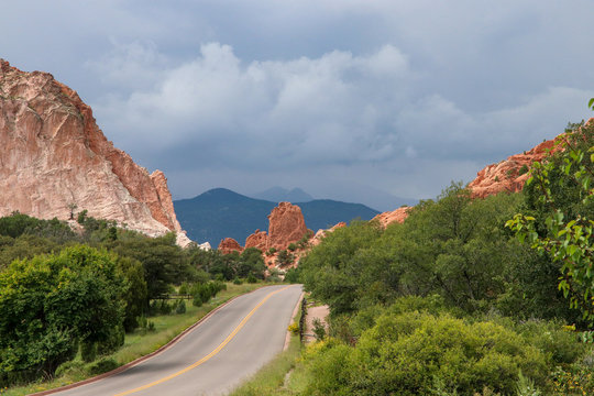 รูปภาพ"Rocky Road" – เลือกดูภาพถ่ายสต็อก เวกเตอร์ และวิดีโอ2,686 ...