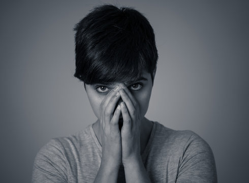 รูปภาพDisconsolate – เลือกดูภาพถ่ายสต็อก เวกเตอร์ และวิดีโอ2,184 ...