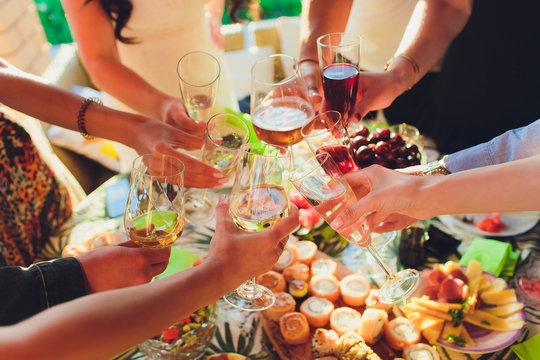 Get-Together bilder – Bläddra bland 6,919 stockfoton, vektorer och ...