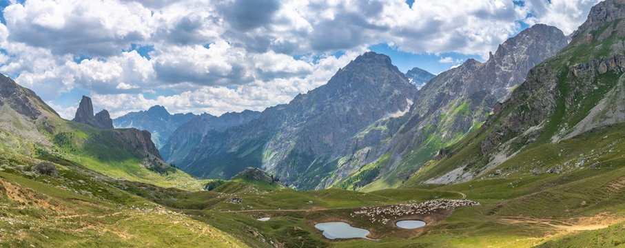 รูปภาพAcceglio – เลือกดูภาพถ่ายสต็อก เวกเตอร์ และวิดีโอ586 | Adobe Stock