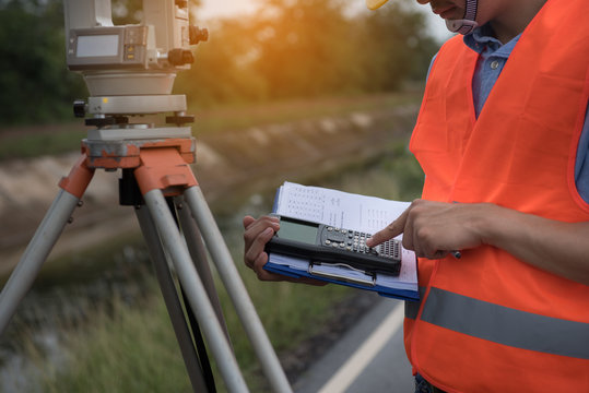 Tacheometry bilder – Bläddra bland 2,678 stockfoton, vektorer och ...