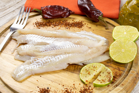 Afbeeldingen over Merlan – Blader in stockfoto's, vectoren en video's ...