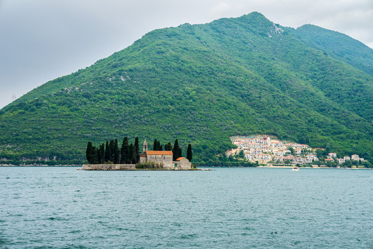 Ostrovo Images – Browse 14 Stock Photos, Vectors, and Video | Adobe Stock