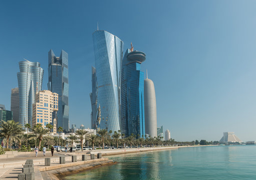 Doha Bilder – Durchsuchen 28,904 Archivfotos, Vektorgrafiken und Videos ...