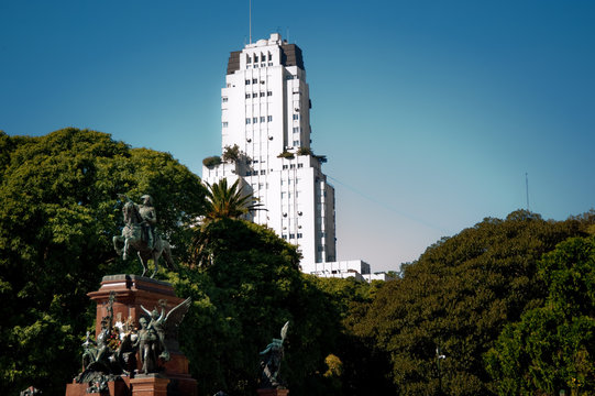 "Edificio Kavanagh"-Bilder: Stock-Fotos & -Videos. | Adobe Stock