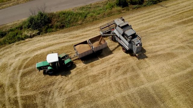 Hopper Trailer Images – Browse 418 Stock Photos, Vectors, and Video ...