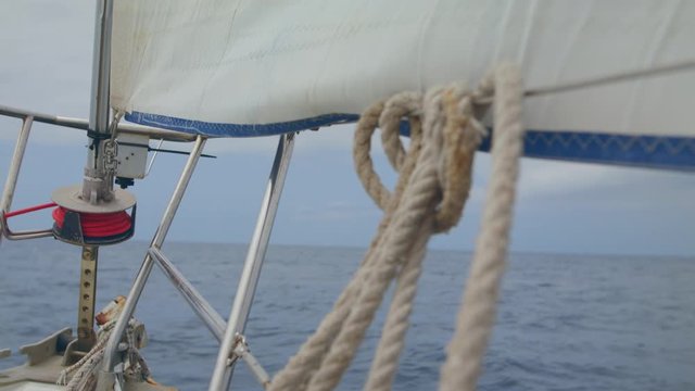 Jackstay - Images et vidéos libres de droits | Adobe Stock