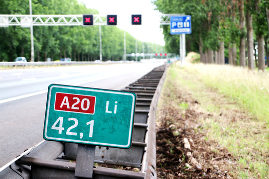 「42Km」の画像 - 155 件の Stock 写真、ベクターおよびビデオ | Adobe Stock
