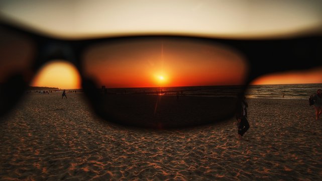 「Monokl」の画像 - 76 件の Stock 写真、ベクターおよびビデオ | Adobe Stock