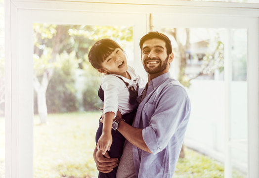 รูปภาพHalf-Caste – เลือกดูภาพถ่ายสต็อก เวกเตอร์ และวิดีโอ1,114 | Adobe ...