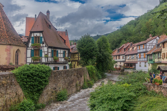 Elsass-Lothringen-Bilder: Stock-Fotos & -Videos. | Adobe Stock