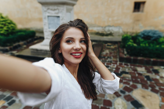 Imágenes de Selphi: descubre bancos de fotos, ilustraciones, vectores y ...