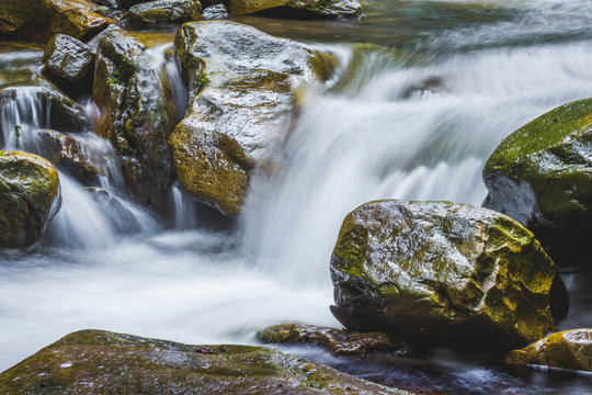 "Rapid Stream" Bilder – Durchsuchen 279 Archivfotos, Vektorgrafiken und ...