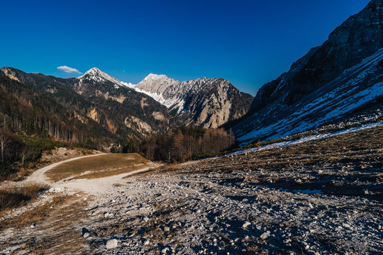 Karawan Images – Browse 38 Stock Photos, Vectors, and Video | Adobe Stock