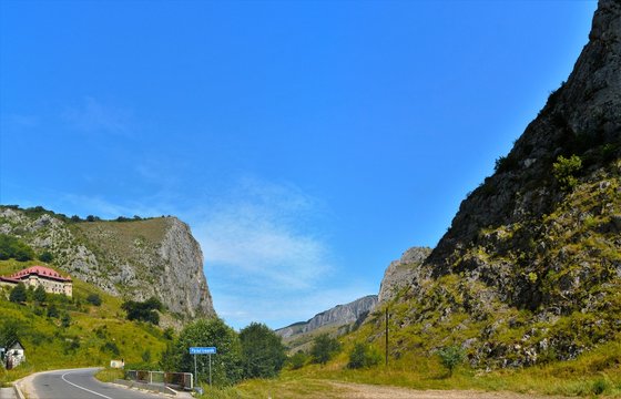 Valisoara - Images et vidéos libres de droits | Adobe Stock