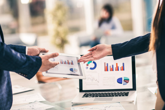 "Examine Documents" Images – Browse 119 Stock Photos, Vectors, and ...