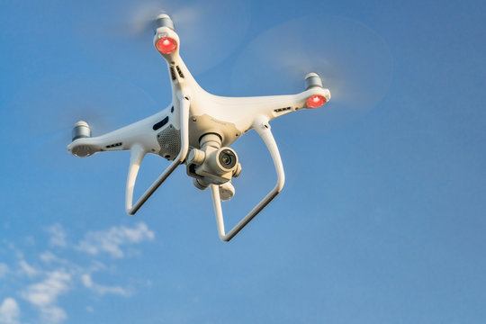 "Phantom 4 Pro" Images – Browse 5,502 Stock Photos, Vectors, and Video ...